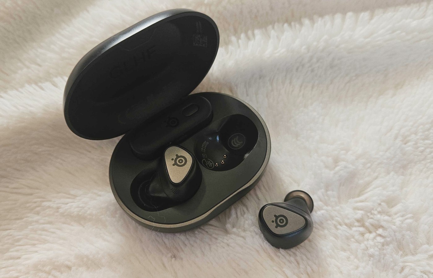 SteelSeries Arctis Gamebuds Review - Buds Made Specifically For Gaming ...